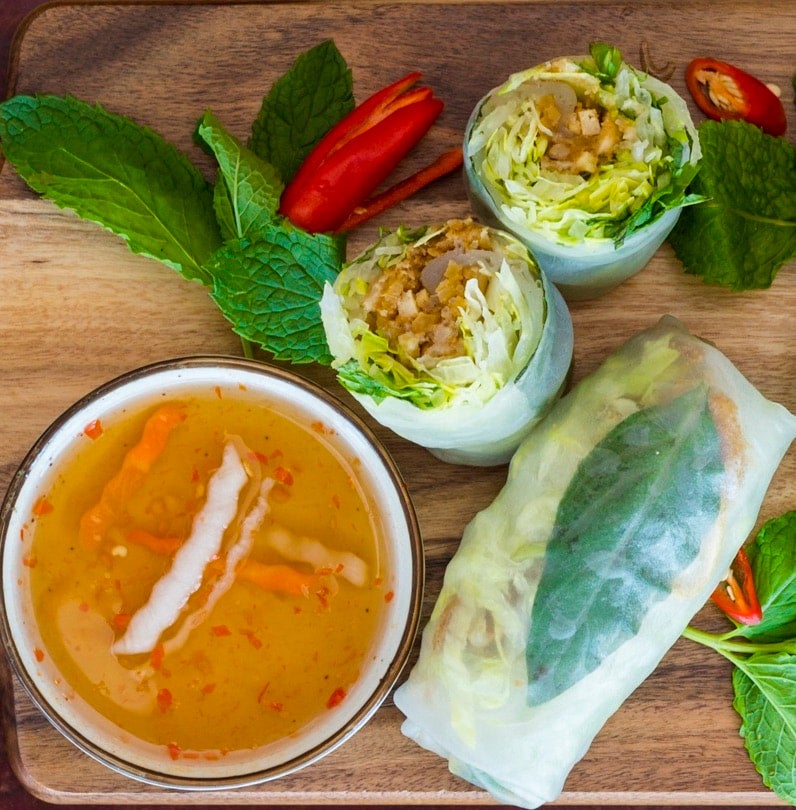 SHREDDED TOFU ROLLS (RICE PAPER ROLLS) | Au Lac Dickson Vegan Cuisine